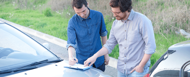 Wer hat Schuld bei einem Auffahrunfall? | Rechtsanwalt Florian Wehner